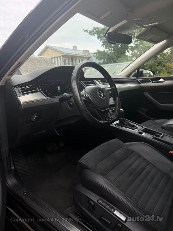 Volkswagen Passat 2017 in Tallinn, with an engine capacity of 2.00 L and mileage of 270 thousand km for 12999 €, photo 8 on AUTOMOTO.COM.LV