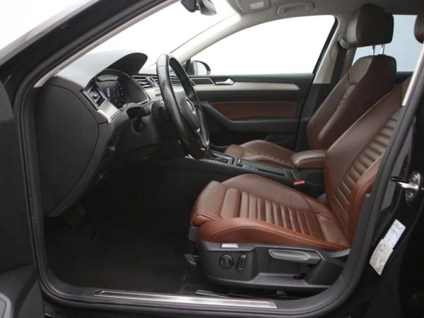 Volkswagen Passat 2018 Viļņa, ar dzinēja tilpumu 1.60 L un nobraukumu 131 tūkst. km par 14999 €, foto 4 vietnē AUTOMOTO.COM.LV