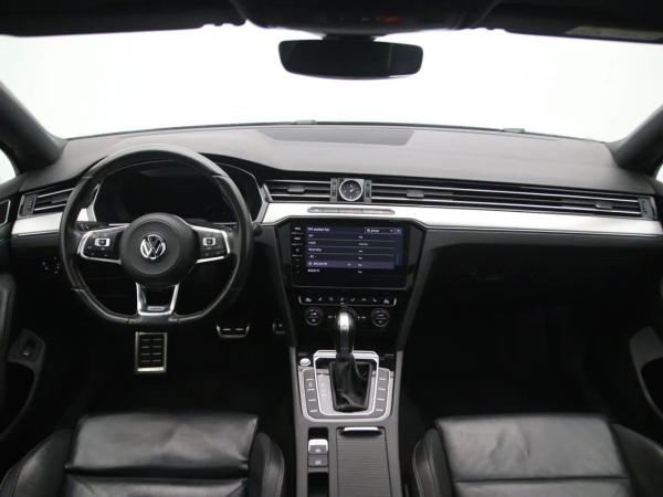 Volkswagen Passat 2018 Viļņa, ar dzinēja tilpumu 2.00 L un nobraukumu 196 tūkst. km par 15599 €, foto 2 vietnē AUTOMOTO.COM.LV