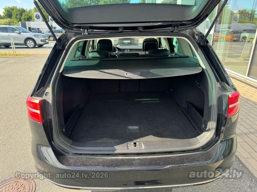 Volkswagen Passat 2018 in Tallinn, with an engine capacity of 2.00 L and mileage of 204 thousand km for 13550 €, photo 11 on AUTOMOTO.COM.LV