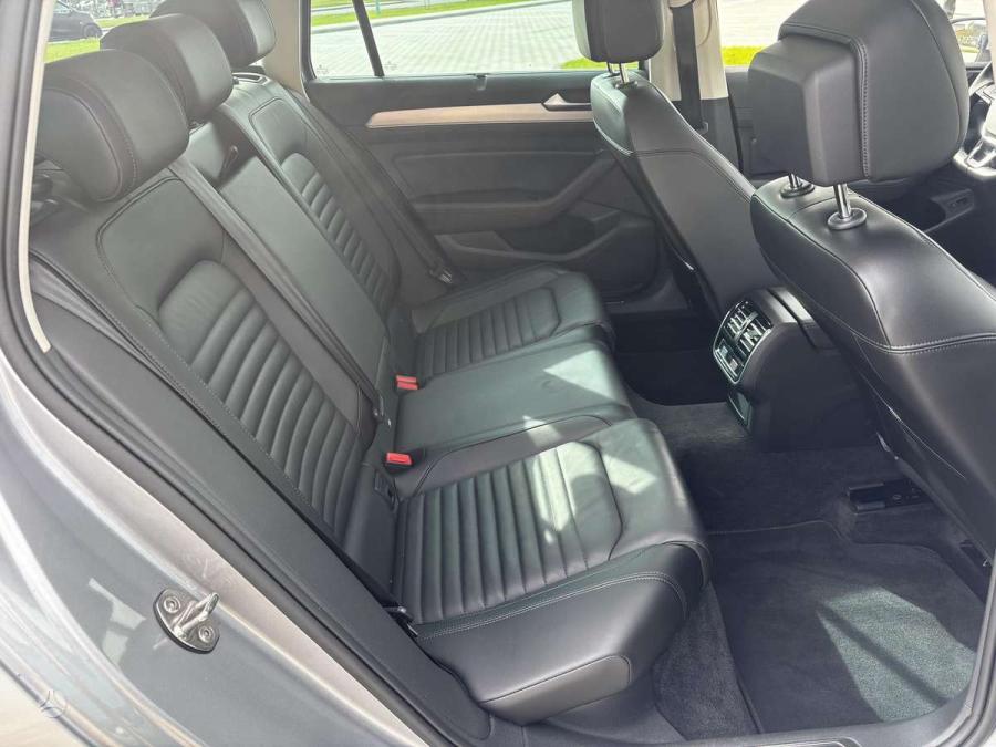 Volkswagen Passat 2018 in Taurage, with an engine capacity of 1.97 L and mileage of 248 thousand km for 13300 €, photo 19 on AUTOMOTO.COM.LV