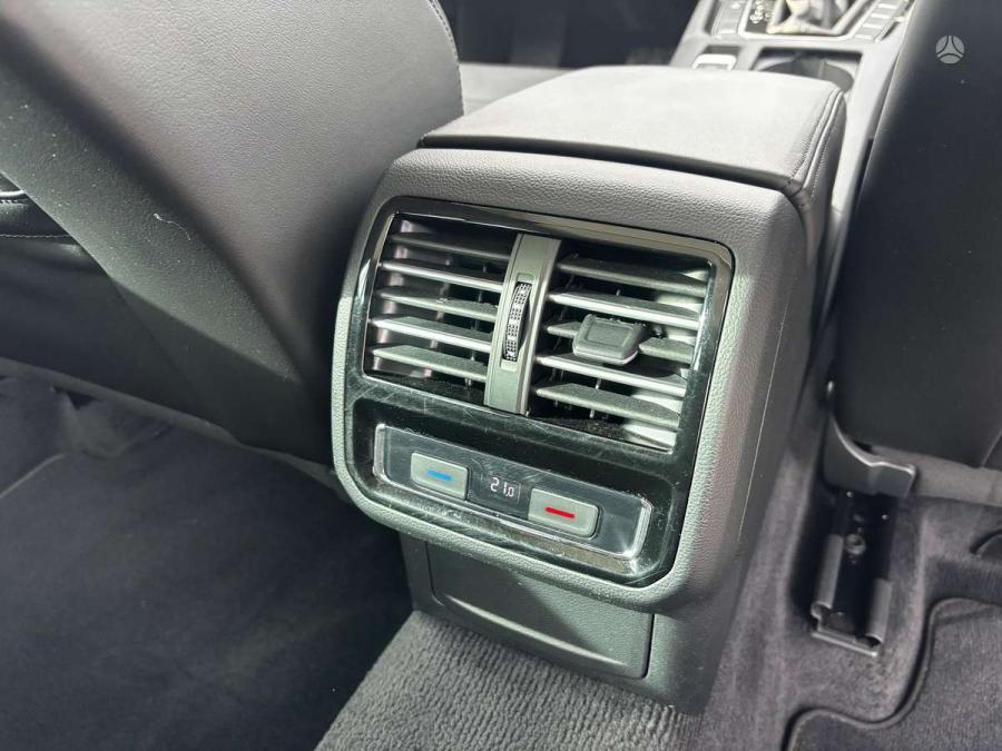 Volkswagen Passat 2018 in Taurage, with an engine capacity of 1.97 L and mileage of 248 thousand km for 13300 €, photo 20 on AUTOMOTO.COM.LV
