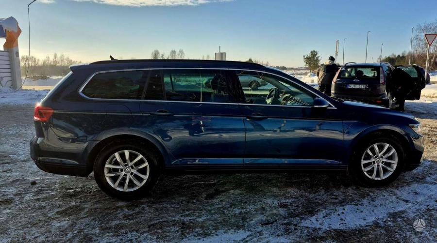 Volkswagen Passat 2019 in Vilnius, with an engine capacity of 1.50 L and mileage of 168 thousand km for 11300 €, photo 4 on AUTOMOTO.COM.LV