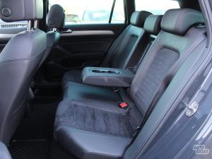 Volkswagen Passat 2019 in Vilnius, with an engine capacity of 2.00 L and mileage of 244 thousand km for 16250 €, photo 21 on AUTOMOTO.COM.LV