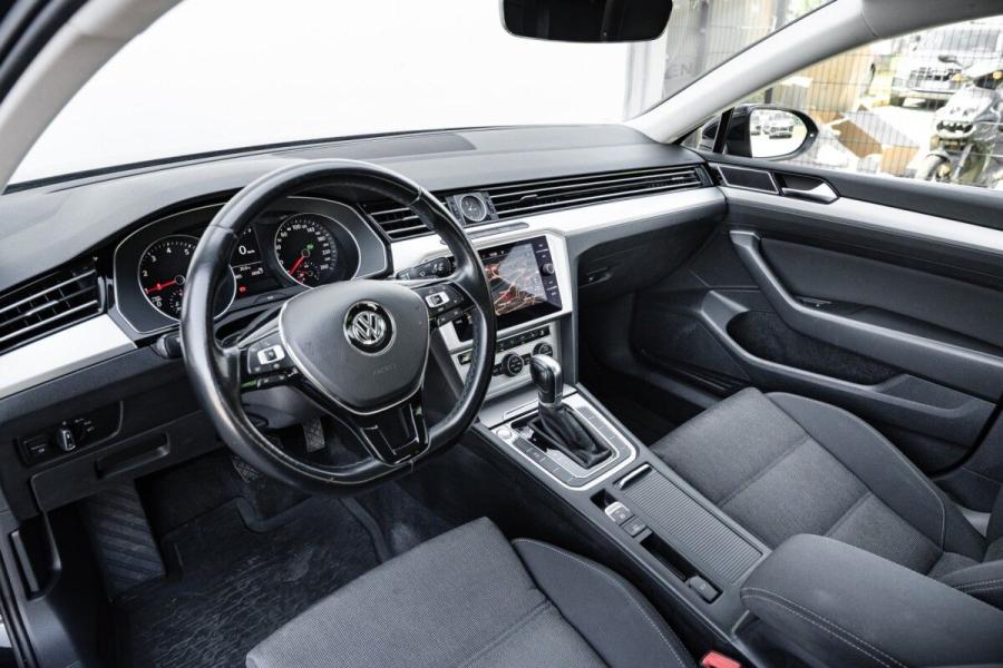 Volkswagen Passat 2019 in Riga, with an engine capacity of 1.50 L and mileage of 163 thousand km for 12850 €, photo 7 on AUTOMOTO.COM.LV