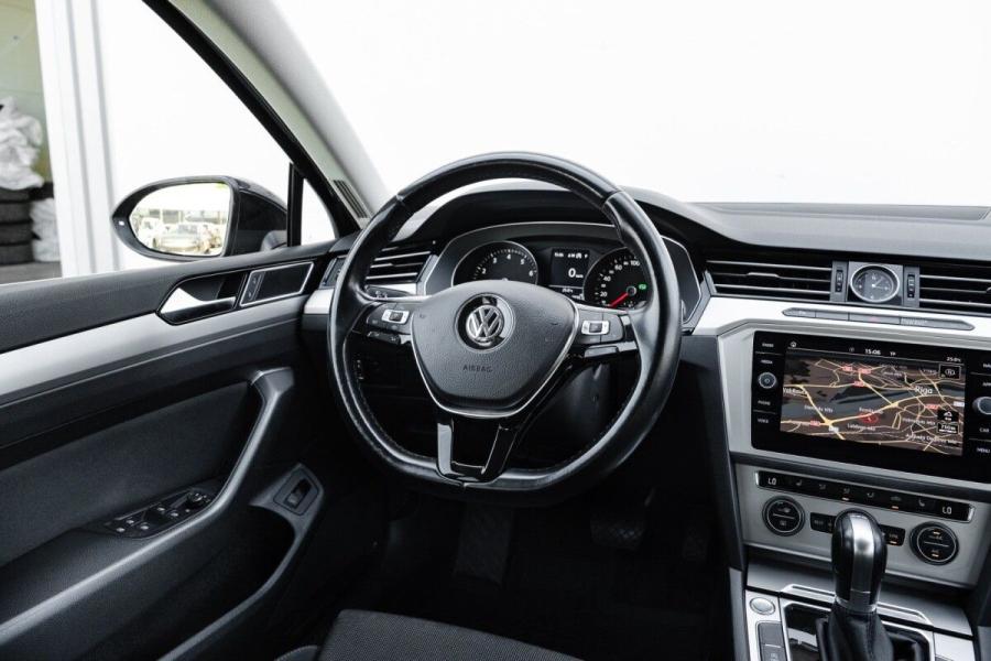 Volkswagen Passat 2019 in Riga, with an engine capacity of 1.50 L and mileage of 163 thousand km for 12850 €, photo 8 on AUTOMOTO.COM.LV