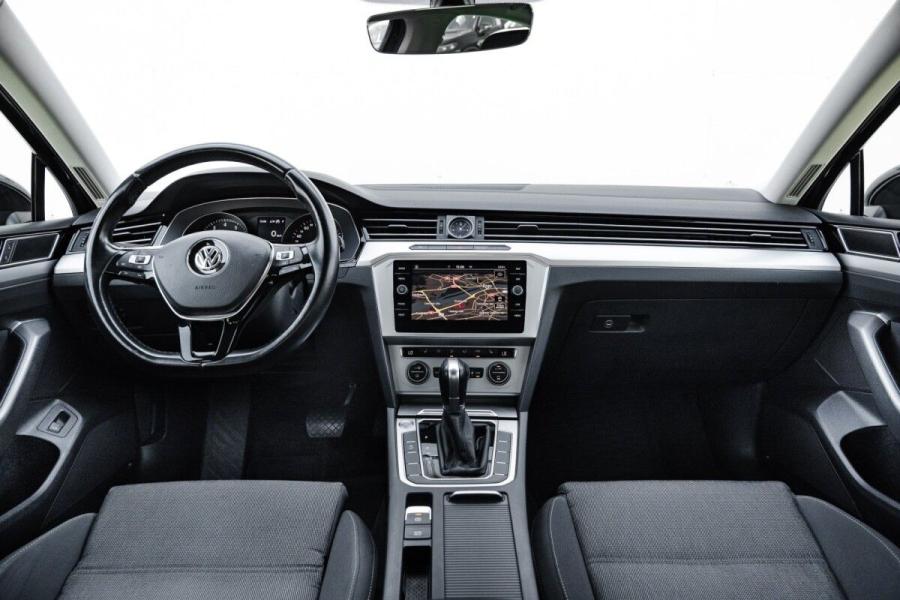 Volkswagen Passat 2019 in Riga, with an engine capacity of 1.50 L and mileage of 163 thousand km for 12850 €, photo 9 on AUTOMOTO.COM.LV