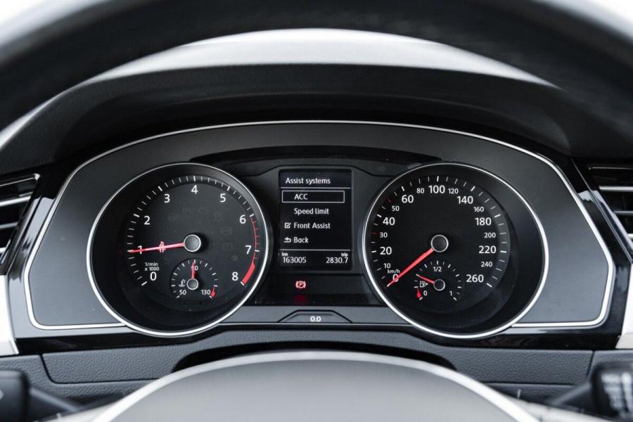 Volkswagen Passat 2019 in Riga, with an engine capacity of 1.50 L and mileage of 163 thousand km for 12850 €, photo 11 on AUTOMOTO.COM.LV