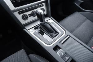 Volkswagen Passat 2019 in Riga, with an engine capacity of 1.50 L and mileage of 163 thousand km for 12850 €, photo 12 on AUTOMOTO.COM.LV
