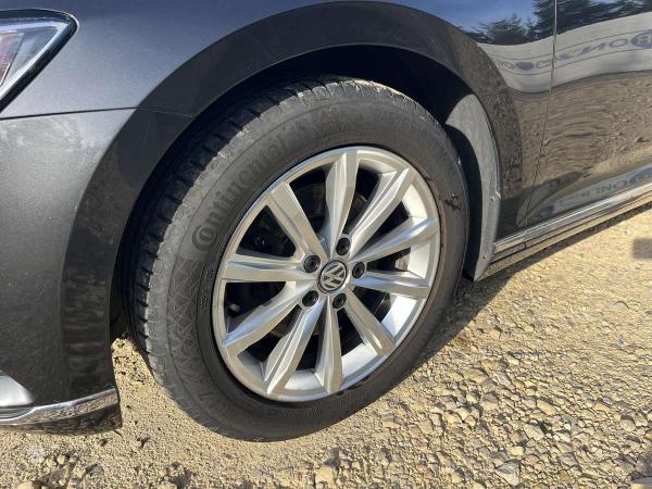 Volkswagen Passat 2019 in Kaunas on AUTOMOTO.COM.LV Volkswagen Passat 2019 in Kaunas, with an engine capacity of 1.97 L and mileage of 219 thousand km for 12200 €, photo 10 on AUTOMOTO.COM.LV