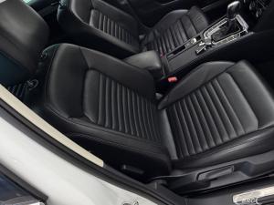 Volkswagen Passat 2019 in Vilnius, with an engine capacity of 1.97 L and mileage of 174 thousand km for 16900 €, photo 6 on AUTOMOTO.COM.LV