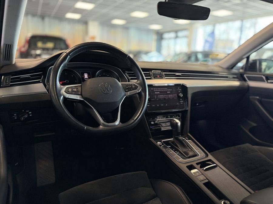 Volkswagen Passat 2021 in Klaipeda, with an engine capacity of 1.97 L and mileage of 247 thousand km for 16900 €, photo 5 on AUTOMOTO.COM.LV