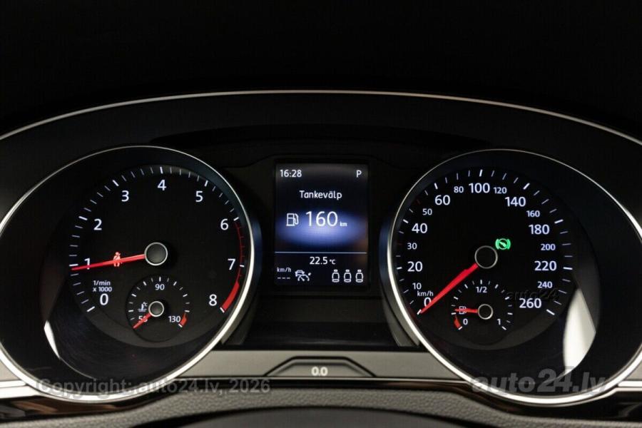 Volkswagen Passat 2021 Jehvi, ar dzinēja tilpumu 1.50 L un nobraukumu 126 tūkst. km par 17000 €, foto 17 vietnē AUTOMOTO.COM.LV
