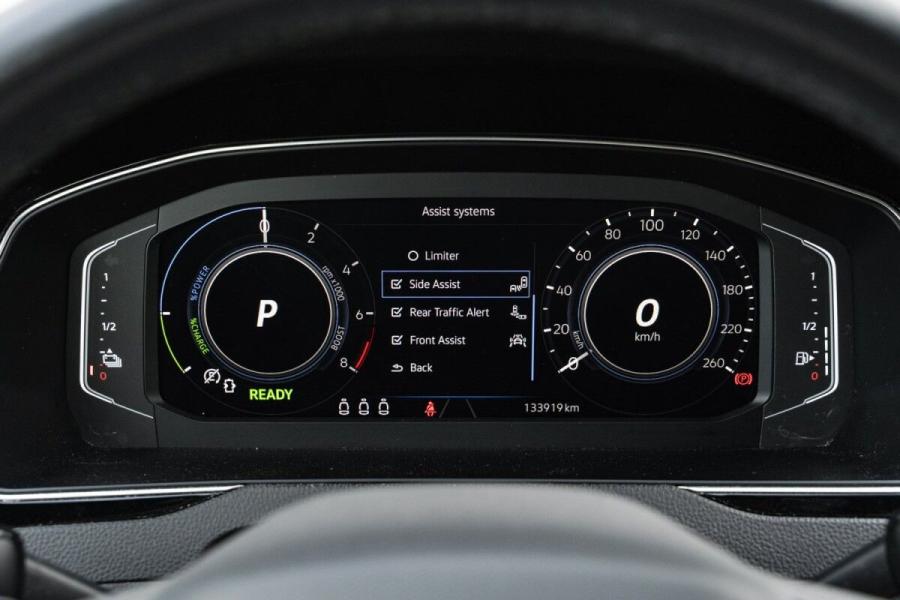 Volkswagen Passat 2021 in Riga, with an engine capacity of 1.40 L and mileage of 134 thousand km for 20700 €, photo 21 on AUTOMOTO.COM.LV