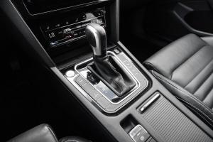 Volkswagen Passat 2021 in Riga, with an engine capacity of 1.40 L and mileage of 134 thousand km for 20700 €, photo 23 on AUTOMOTO.COM.LV