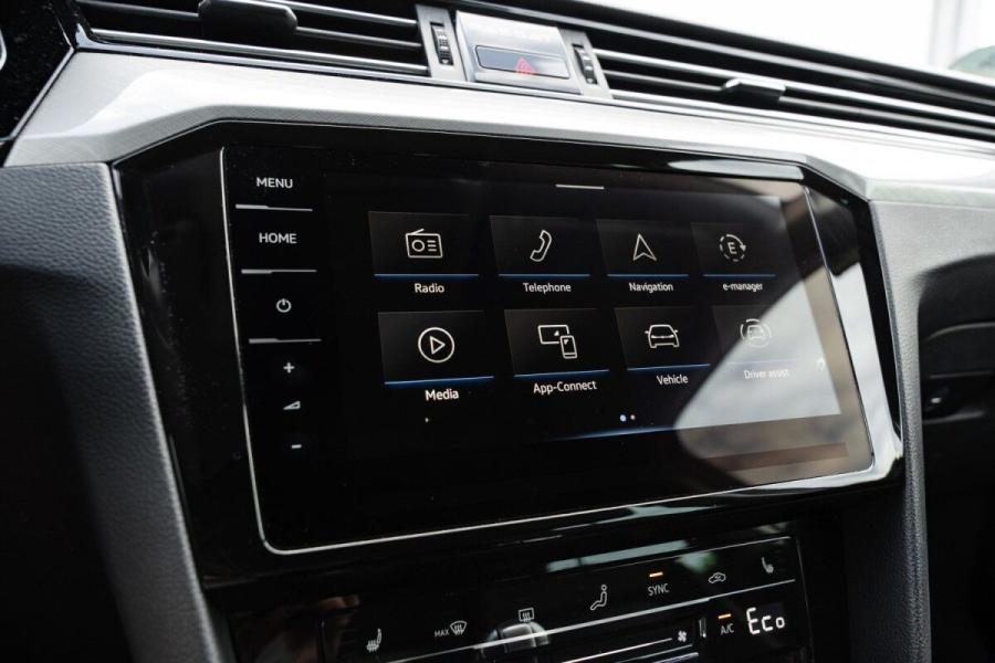 Volkswagen Passat 2021 in Riga, with an engine capacity of 1.40 L and mileage of 134 thousand km for 20700 €, photo 27 on AUTOMOTO.COM.LV