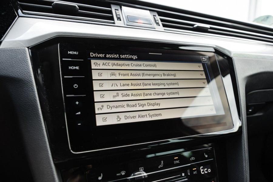 Volkswagen Passat 2021 in Riga, with an engine capacity of 1.40 L and mileage of 134 thousand km for 20700 €, photo 30 on AUTOMOTO.COM.LV