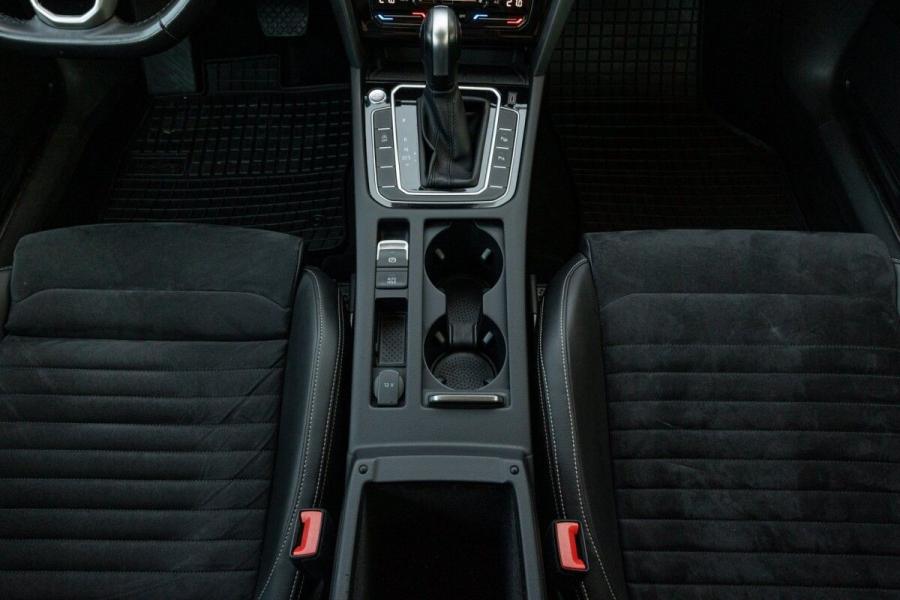 Volkswagen Passat 2021 Ventspils, ar dzinēja tilpumu 2.00 L un nobraukumu 158 tūkst. km par 20300 €, foto 27 vietnē AUTOMOTO.COM.LV