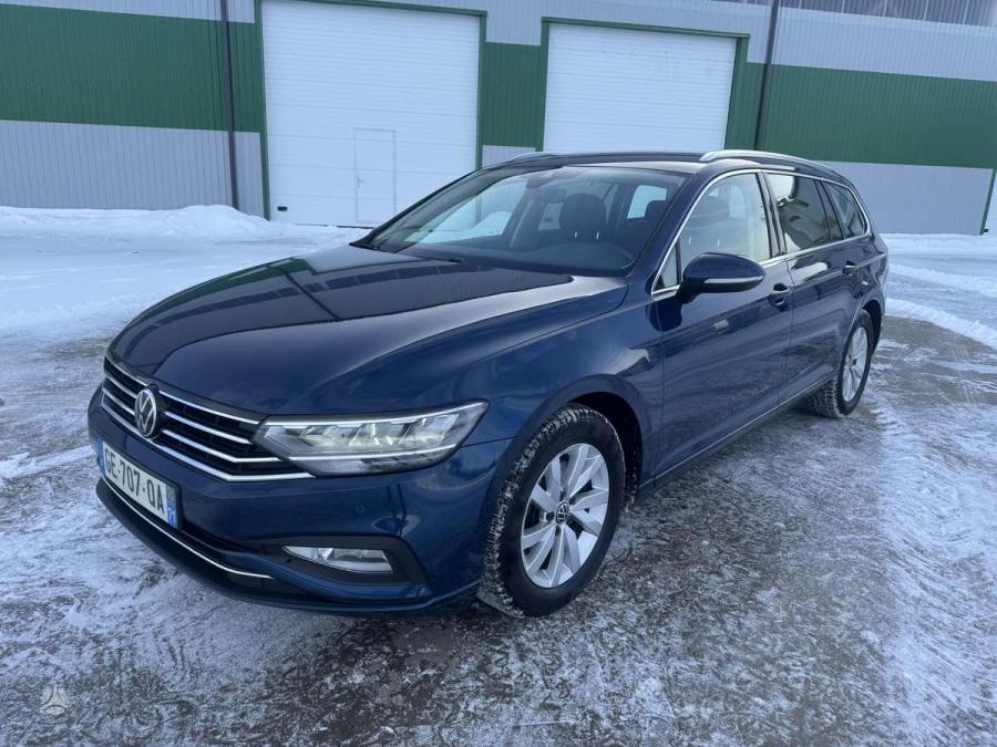 Volkswagen Passat 2022 in Kaunas, with an engine capacity of 2.00 L and mileage of 191 thousand km for 13300 €, photo 1 on AUTOMOTO.COM.LV