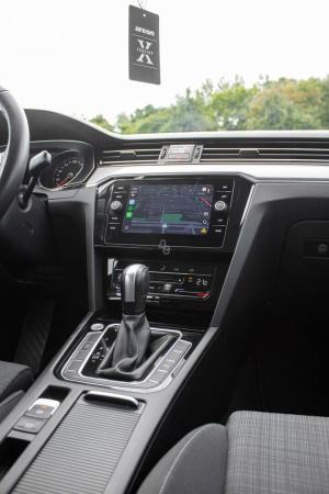 Volkswagen Passat 2022 in Kaunas, with an engine capacity of 2.00 L and mileage of 159 thousand km for 16900 €, photo 15 on AUTOMOTO.COM.LV