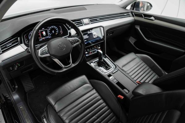 Volkswagen Passat 2022 in Peetri, with an engine capacity of 2.00 L and mileage of 151 thousand km for 24700 €, photo 9 on AUTOMOTO.COM.LV