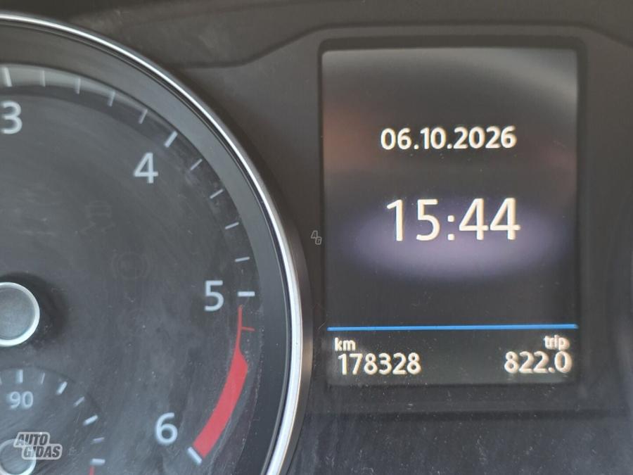 Volkswagen Passat 2022 Kretinga, ar dzinēja tilpumu 2.00 L un nobraukumu 173 tūkst. km par 16450 €, foto 26 vietnē AUTOMOTO.COM.LV