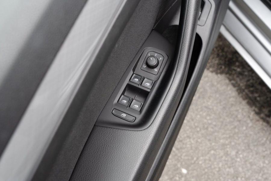 Volkswagen Passat 2022 Rīga, ar dzinēja tilpumu 1.50 L un nobraukumu 112 tūkst. km par 17650 €, foto 9 vietnē AUTOMOTO.COM.LV