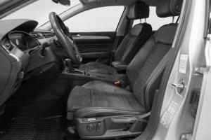Volkswagen Passat 2023 in Vilnius, with an engine capacity of 2.00 L and mileage of 138 thousand km for 23900 €, photo 9 on AUTOMOTO.COM.LV