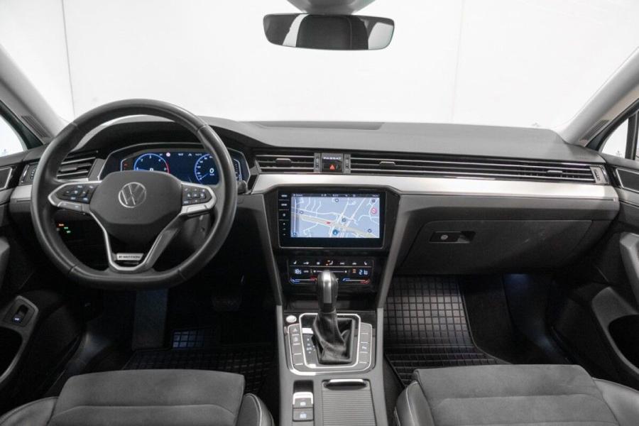 Volkswagen Passat 2023 in Vilnius, with an engine capacity of 2.00 L and mileage of 138 thousand km for 23900 €, photo 13 on AUTOMOTO.COM.LV