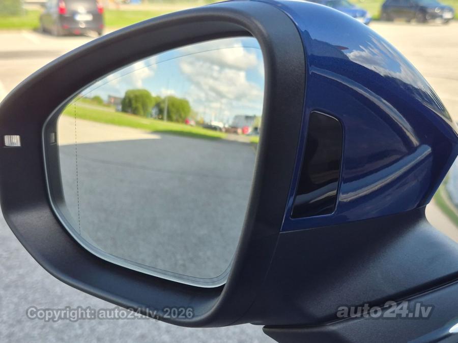 Volkswagen Passat 2024 Tallina, ar dzinēja tilpumu 2.00 L un nobraukumu 18 tūkst. km par 41999 €, foto 13 vietnē AUTOMOTO.COM.LV