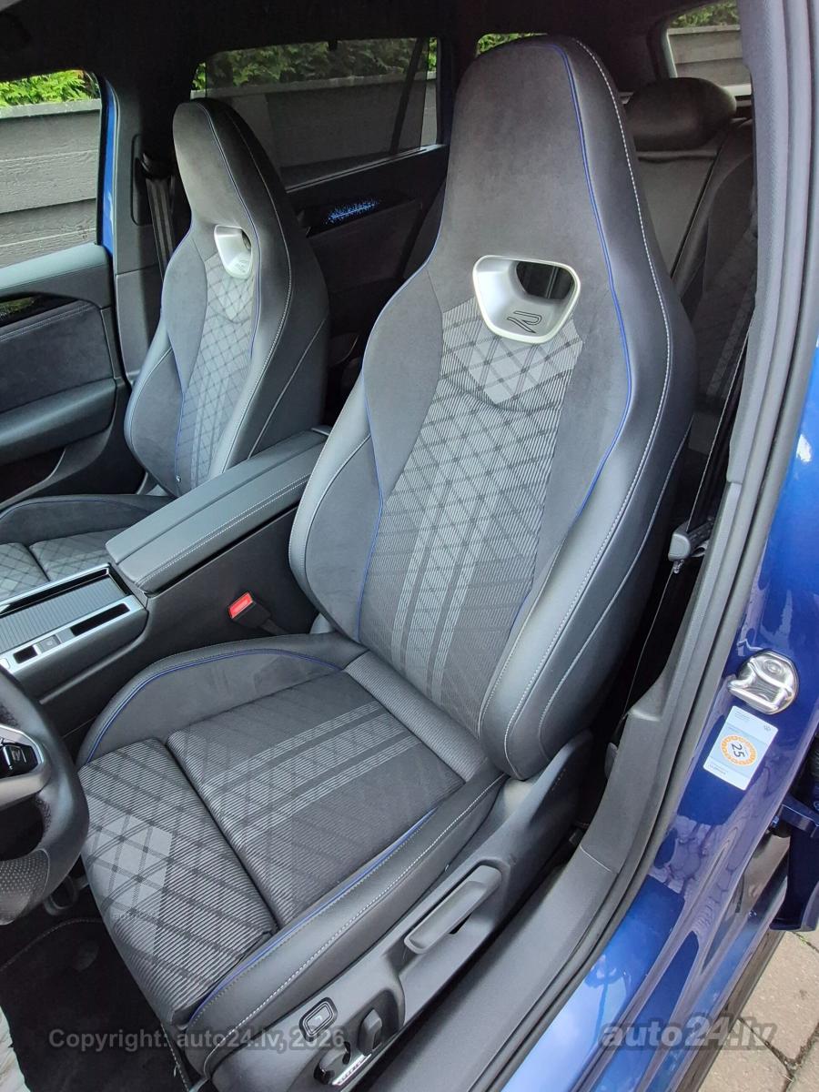 Volkswagen Passat 2024 Tallina, ar dzinēja tilpumu 2.00 L un nobraukumu 18 tūkst. km par 41999 €, foto 18 vietnē AUTOMOTO.COM.LV
