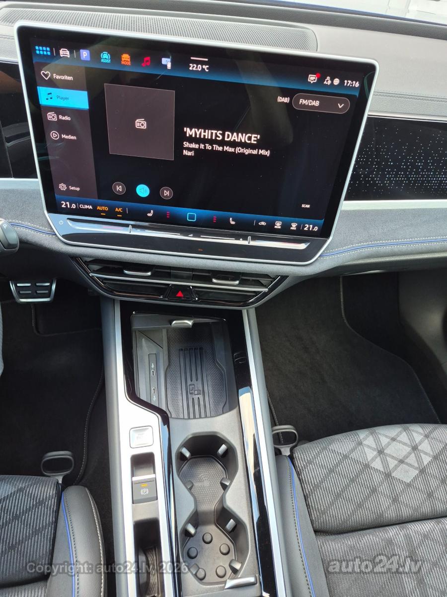 Volkswagen Passat 2024 Tallina, ar dzinēja tilpumu 2.00 L un nobraukumu 18 tūkst. km par 41999 €, foto 25 vietnē AUTOMOTO.COM.LV