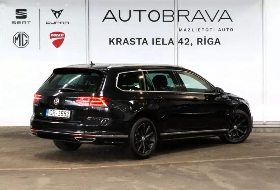 Melns Volkswagen passat-variant 2019 Rīga, ar dzinēja tilpumu 2.00 L un nobraukumu 224 tūkst. km par 13490 €, foto 3 vietnē AUTOMOTO.COM.LV