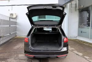 Melns Volkswagen passat-variant 2019 Rīga, ar dzinēja tilpumu 2.00 L un nobraukumu 224 tūkst. km par 13490 €, foto 10 vietnē AUTOMOTO.COM.LV