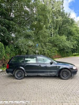 Black Volkswagen passat-variant 1998 in Riga, with an engine capacity of 1.60 L and mileage of 309 thousand km for 1000 €, photo  on AUTOMOTO.COM.LV