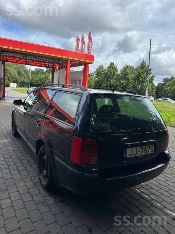 Melns Volkswagen passat-variant 1998 Rīga, ar dzinēja tilpumu 1.60 L un nobraukumu 309 tūkst. km par 1000 €, foto 3 vietnē AUTOMOTO.COM.LV