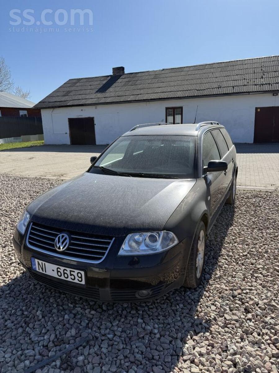 Black Volkswagen passat-variant 2003 in Jelgava, with an engine capacity of 1.90 L and mileage of 313 thousand km for 1300 €, photo 1 on AUTOMOTO.COM.LV