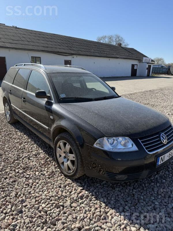 Black Volkswagen passat-variant 2003 in Jelgava, with an engine capacity of 1.90 L and mileage of 313 thousand km for 1300 €, photo 3 on AUTOMOTO.COM.LV