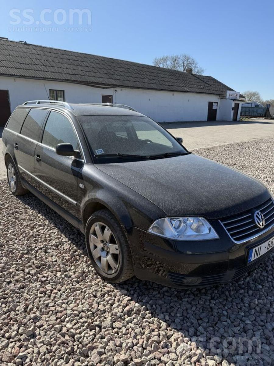 Black Volkswagen passat-variant 2003 in Jelgava, with an engine capacity of 1.90 L and mileage of 313 thousand km for 1300 €, photo 4 on AUTOMOTO.COM.LV