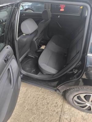 Black Volkswagen passat-variant 2004 in Riga, with an engine capacity of 1.90 L and mileage of 380 thousand km for 950 €, photo 7 on AUTOMOTO.COM.LV