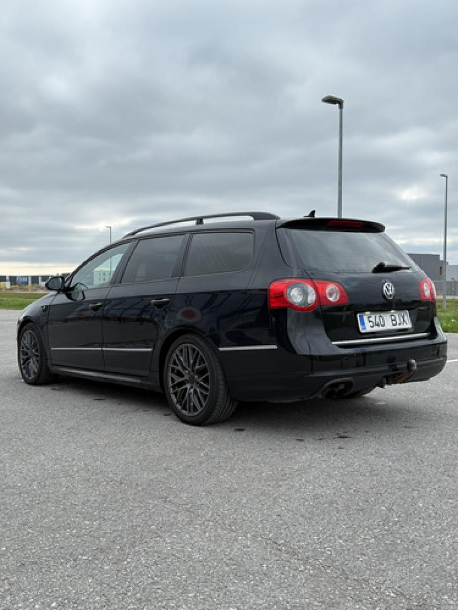Black Volkswagen passat-variant 2009 in Tartu, with an engine capacity of 0.00 L and mileage of 352 thousand km for 2900 €, photo 5 on AUTOMOTO.COM.LV