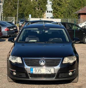 Black Volkswagen passat-variant 2010 in Narva, with an engine capacity of 2.00 L and mileage of 235 thousand km for 1390 €, photo  on AUTOMOTO.COM.LV