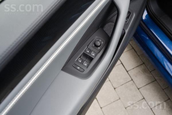 Blue Volkswagen passat-variant 2024 in Riga, with an engine capacity of 1.50 L and mileage of 67 thousand km for 29990 €, photo 8 on AUTOMOTO.COM.LV