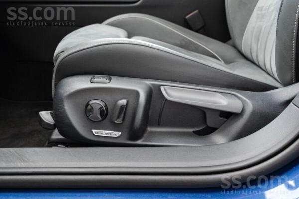 Blue Volkswagen passat-variant 2024 in Riga, with an engine capacity of 1.50 L and mileage of 67 thousand km for 29990 €, photo 9 on AUTOMOTO.COM.LV