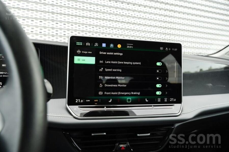 Zils Volkswagen passat-variant 2024 Rīga, ar dzinēja tilpumu 1.50 L un nobraukumu 67 tūkst. km par 29990 €, foto 22 vietnē AUTOMOTO.COM.LV
