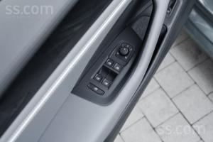 Green Volkswagen passat-variant 2024 in Riga, with an engine capacity of 1.50 L and mileage of 61 thousand km for 29900 €, photo 8 on AUTOMOTO.COM.LV