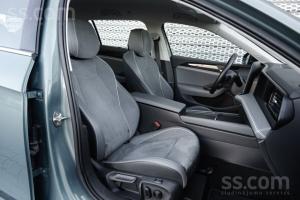 Green Volkswagen passat-variant 2024 in Riga, with an engine capacity of 1.50 L and mileage of 61 thousand km for 29900 €, photo 29 on AUTOMOTO.COM.LV