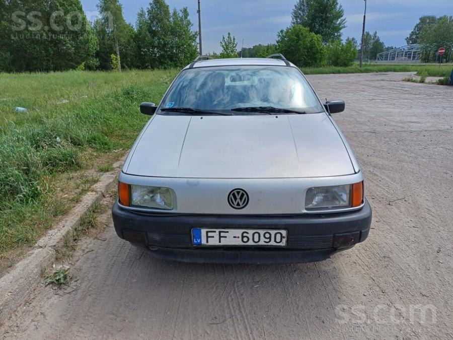 Pelēks Volkswagen passat-variant 1992 Balvi, ar dzinēja tilpumu 1.90 L un nobraukumu 373 tūkst. km par 600 €, foto 3 vietnē AUTOMOTO.COM.LV