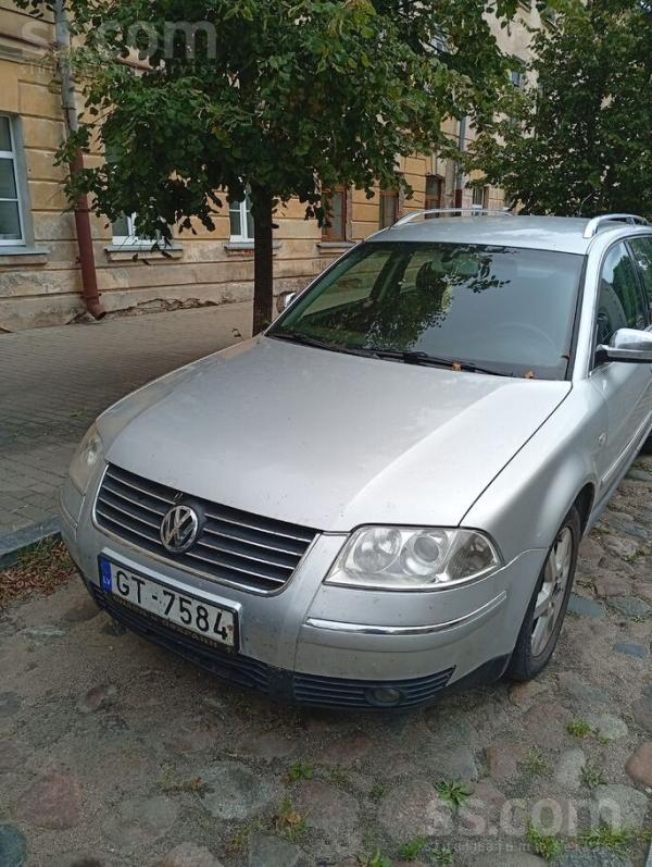 Grey Volkswagen passat-variant 2001 in Daugavpils, with an engine capacity of 2.50 L and mileage of 414 thousand km for 1100 €, photo 1 on AUTOMOTO.COM.LV