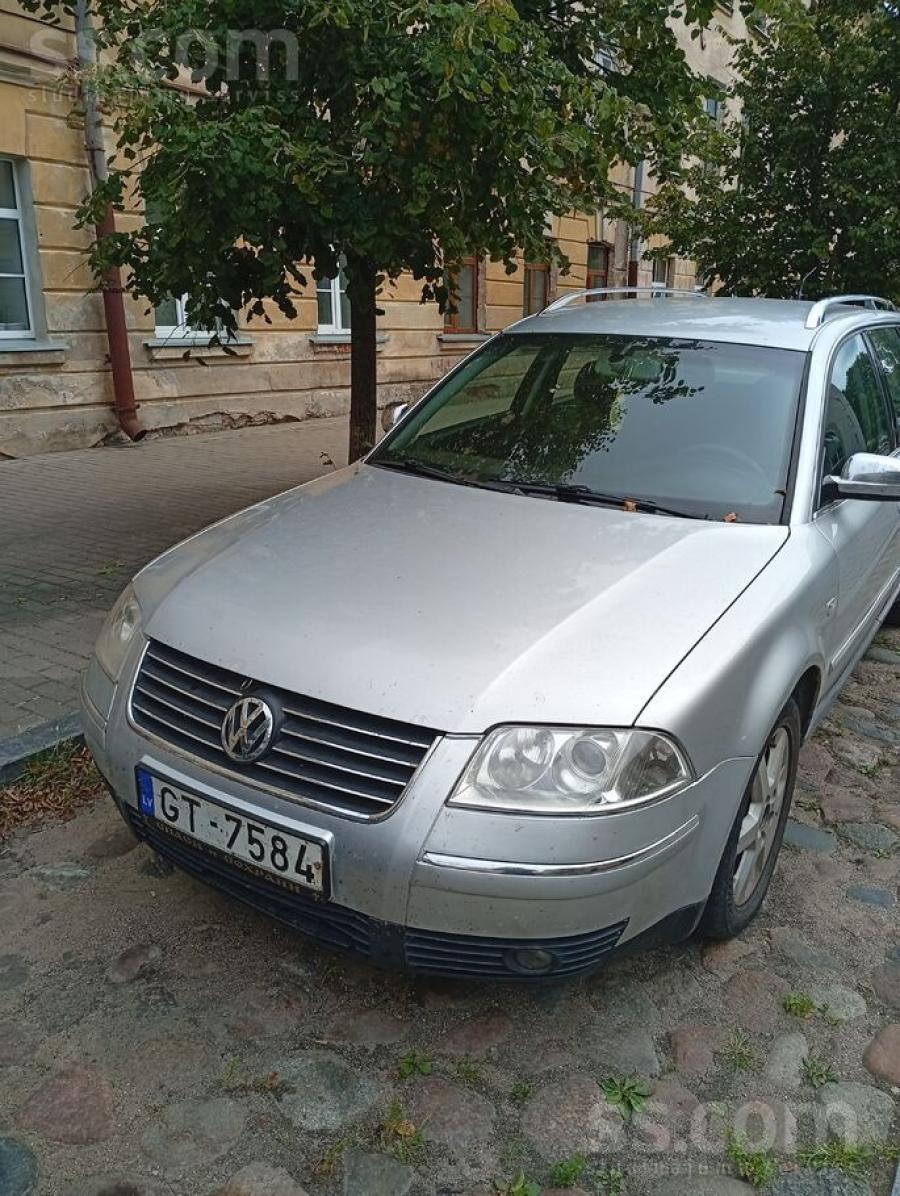 Grey Volkswagen passat-variant 2001 in Daugavpils, with an engine capacity of 2.50 L and mileage of 414 thousand km for 1100 €, photo 1 on AUTOMOTO.COM.LV